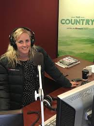 Break Feed: Farmer to commentator, with Rowena Duncum | Beef + Lamb New ...